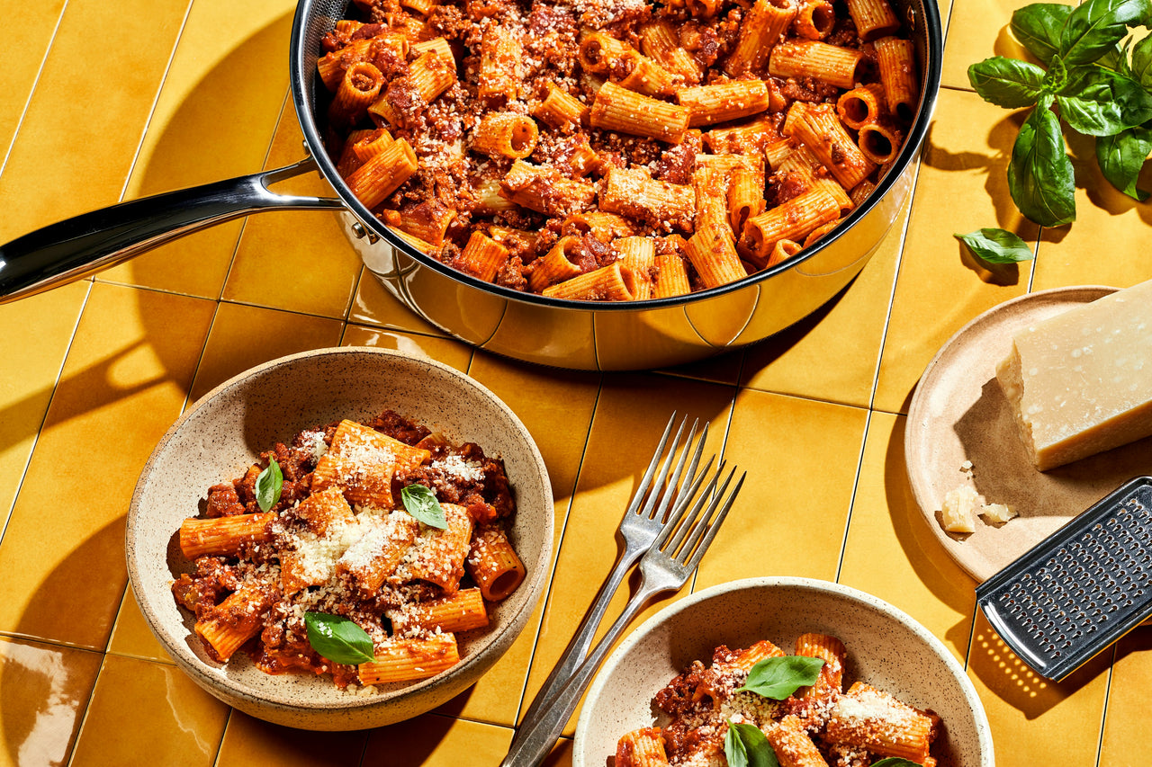 Vodka Bolognese Rigatoni – HexClad Cookware AU