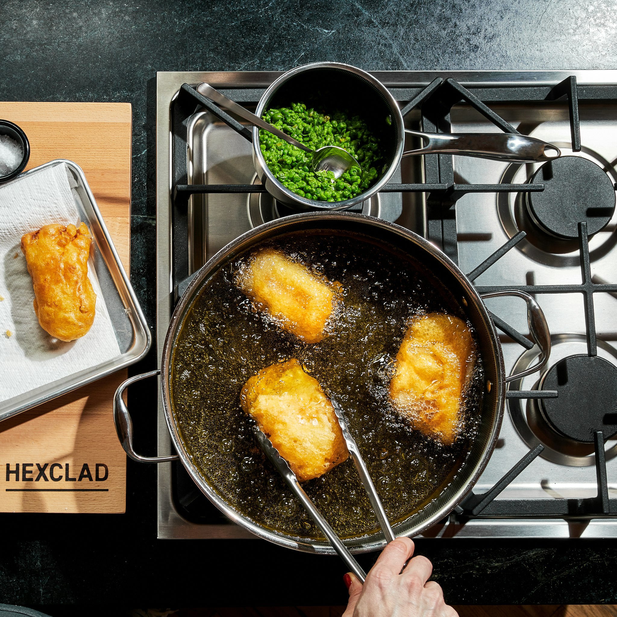 6.6 Litre Hybrid Deep Sauté Pan/Chicken Fryer with Lid – HexClad ...